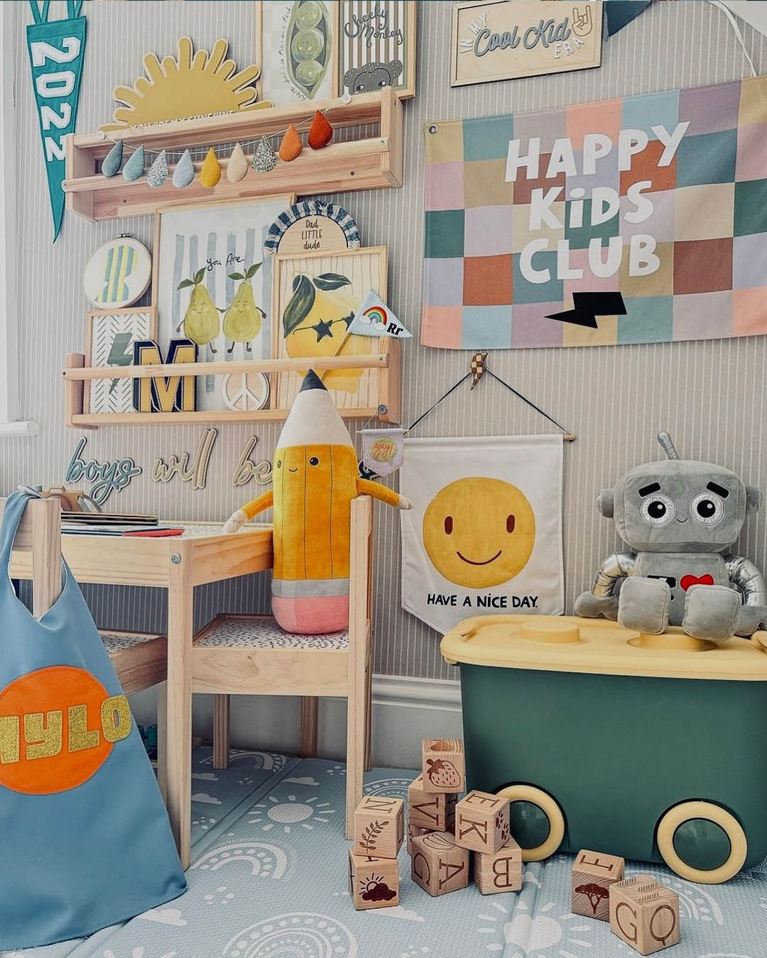 Kids Art– Lion & The Pear